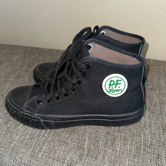 P.F. Flyers | Shoes | Pf Flyers Shoes Mens 6 L 75 Black Canvas Center ...